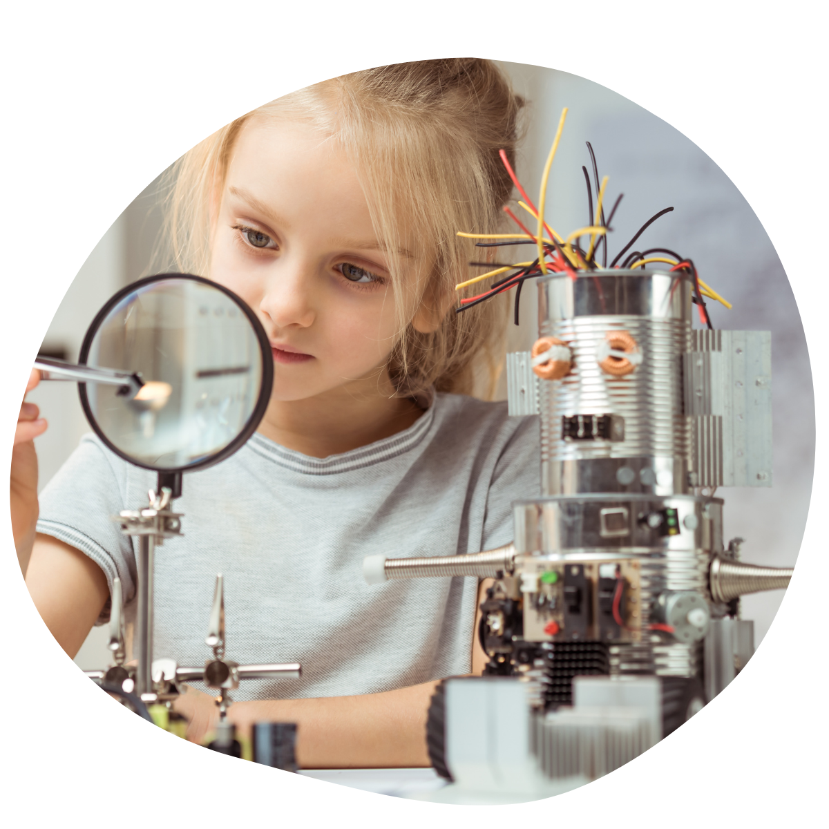 STEM Coaching for Primary and Secondary School Teachers and Leaders